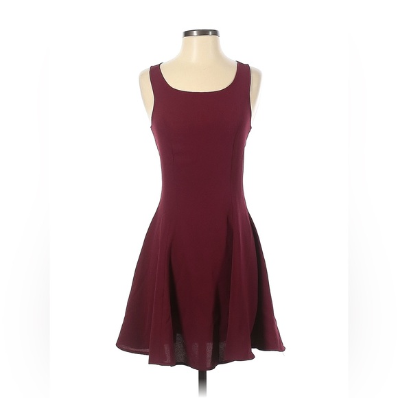 H&M | Dresses | Divided Hm Maroon Sleeveless Chiffon Scoop Neck A Line ...